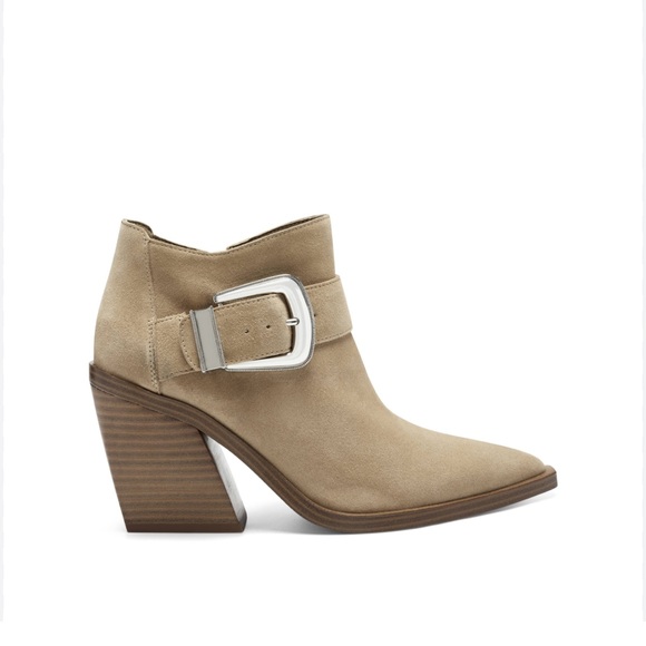 Vince Camuto | Shoes | Vince Camuto Gidgey Tortilla Nude Fashion ...